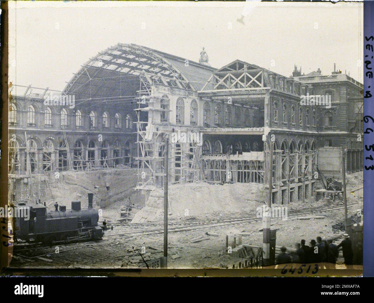 Paris train station historical hi-res stock photography and images - Alamy