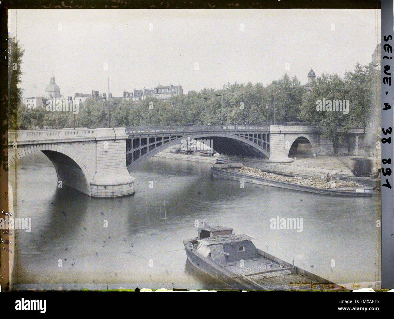 River civil engineering public civil architecture quay boat dome hi-res stock photography and ...