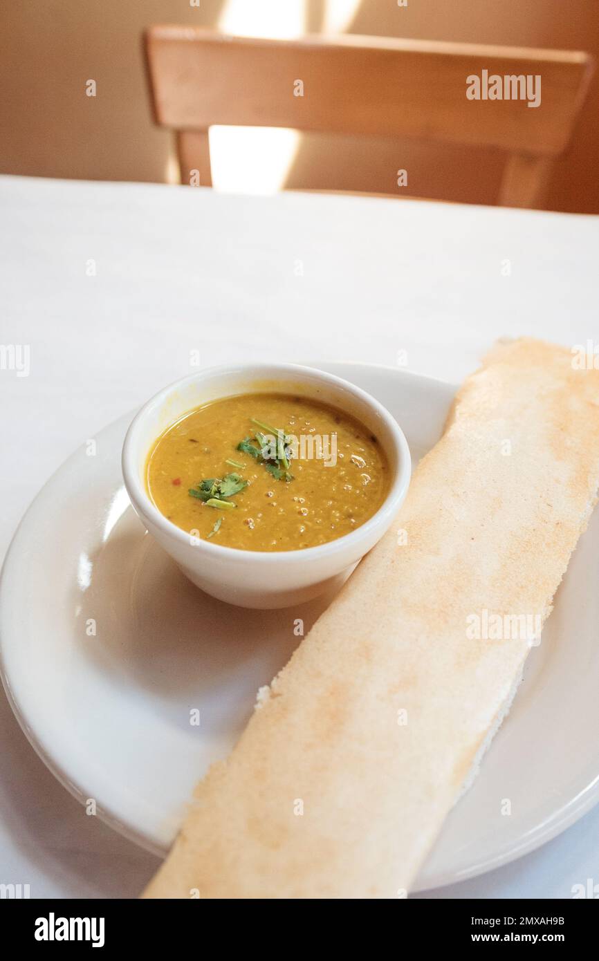 Dal and papadum Stock Photo - Alamy