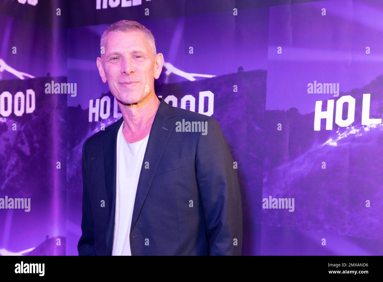 Actor Jamie Harris on the set of Hot in Hollywood Talk Stock Photo - Alamy