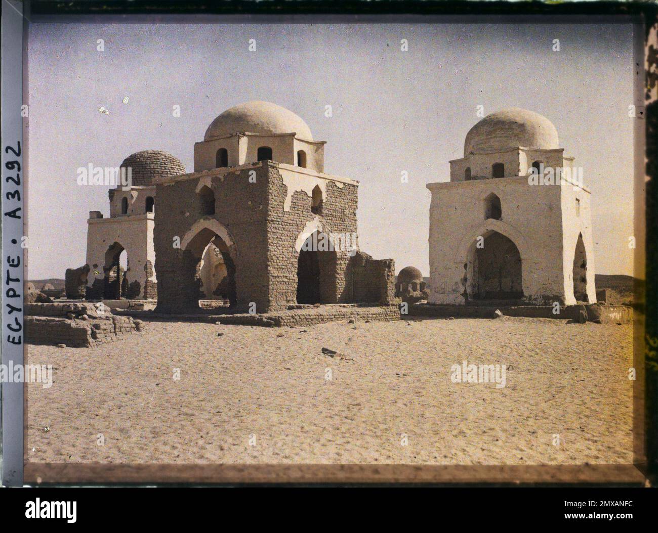 Tomb cemetery funeral architecture islam religious architecture habitat ...