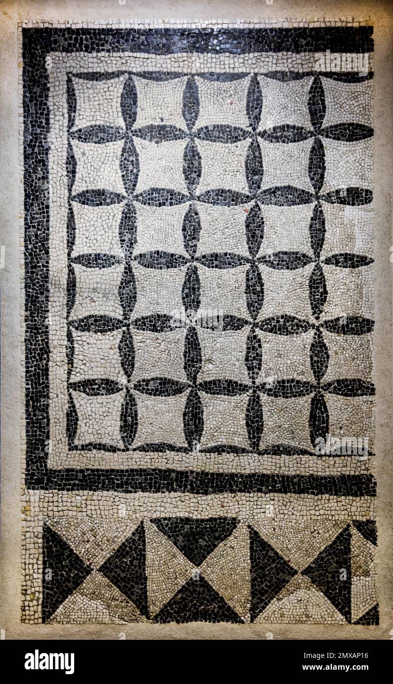 Roman mosaic, 1st century BC National Archaeological Museum, Taranto ...
