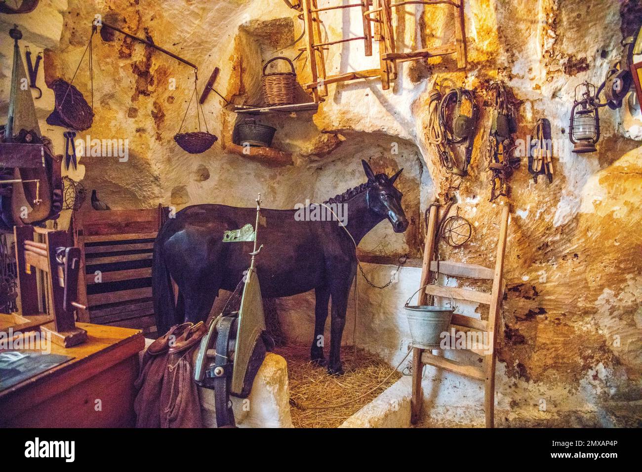 Historical Sassi cave dwelling for humans and animals Casa Grotta ...