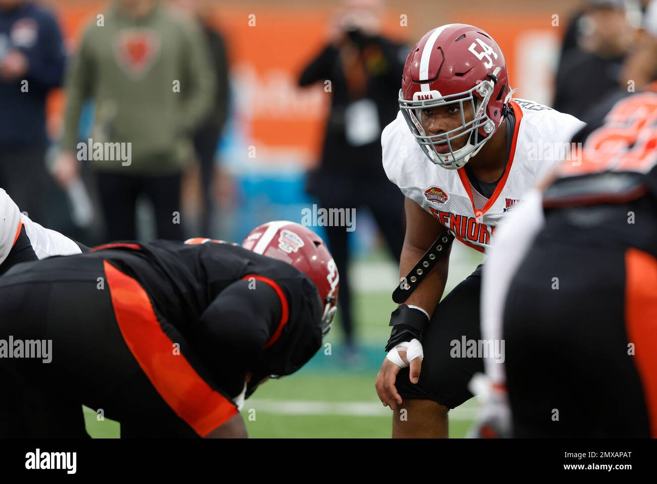 American offensive lineman Tyler Steen of Alabama (54) runs through ...