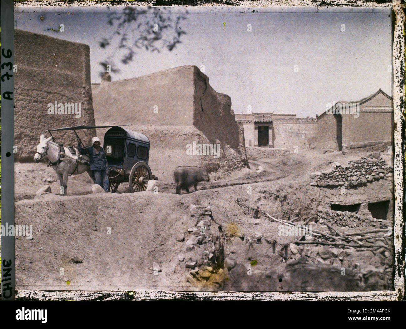 Kalgan, China a street , 1912 - China - Stéphane Passet Stock Photo - Alamy