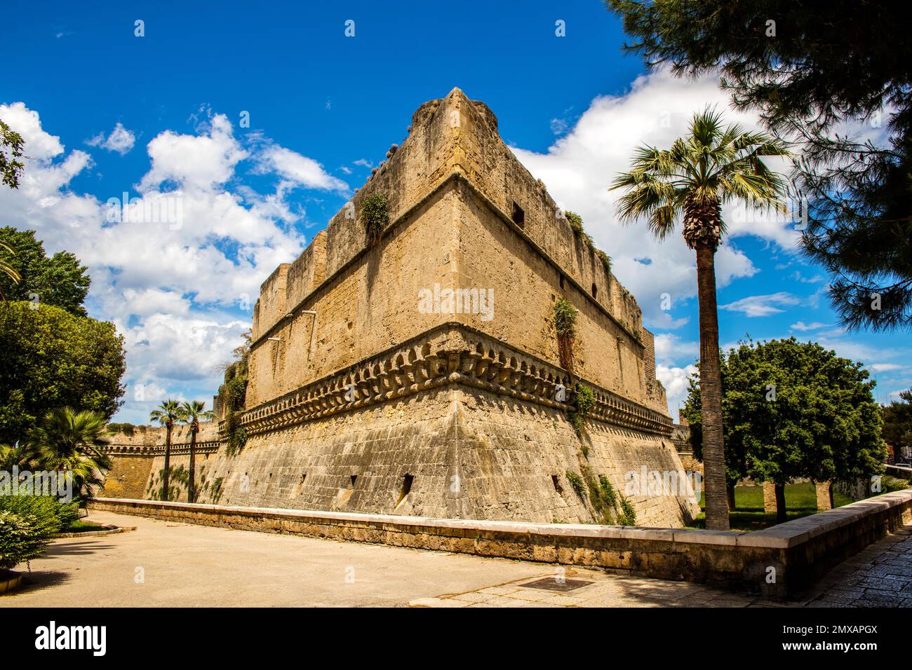 Castello Svevo, Bari, Puglia, Bari, Puglia, Italy Stock Photo - Alamy