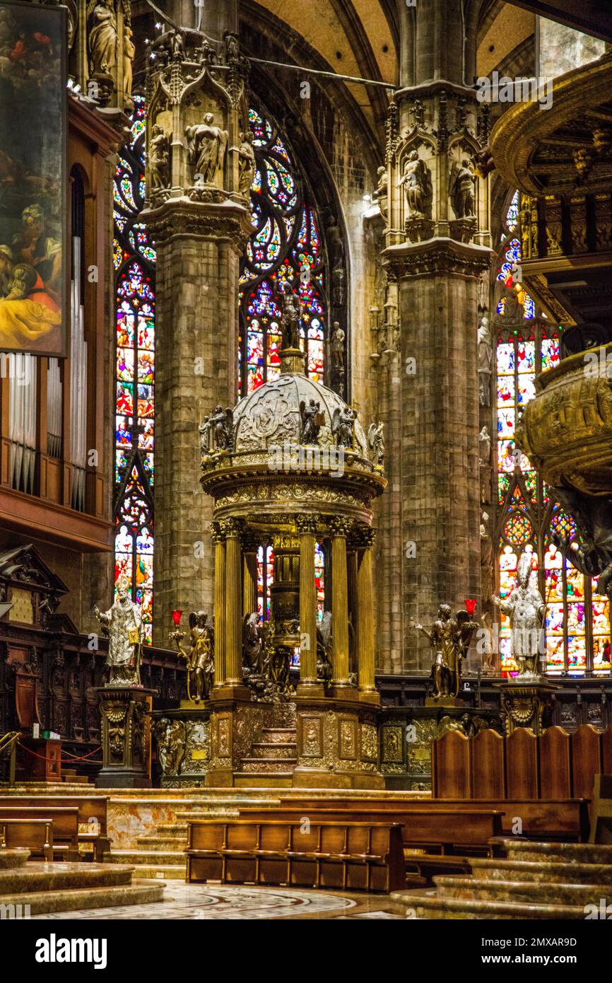 Interior, Milan Cathedral in white marble, Lombardy, Italy, Milan ...