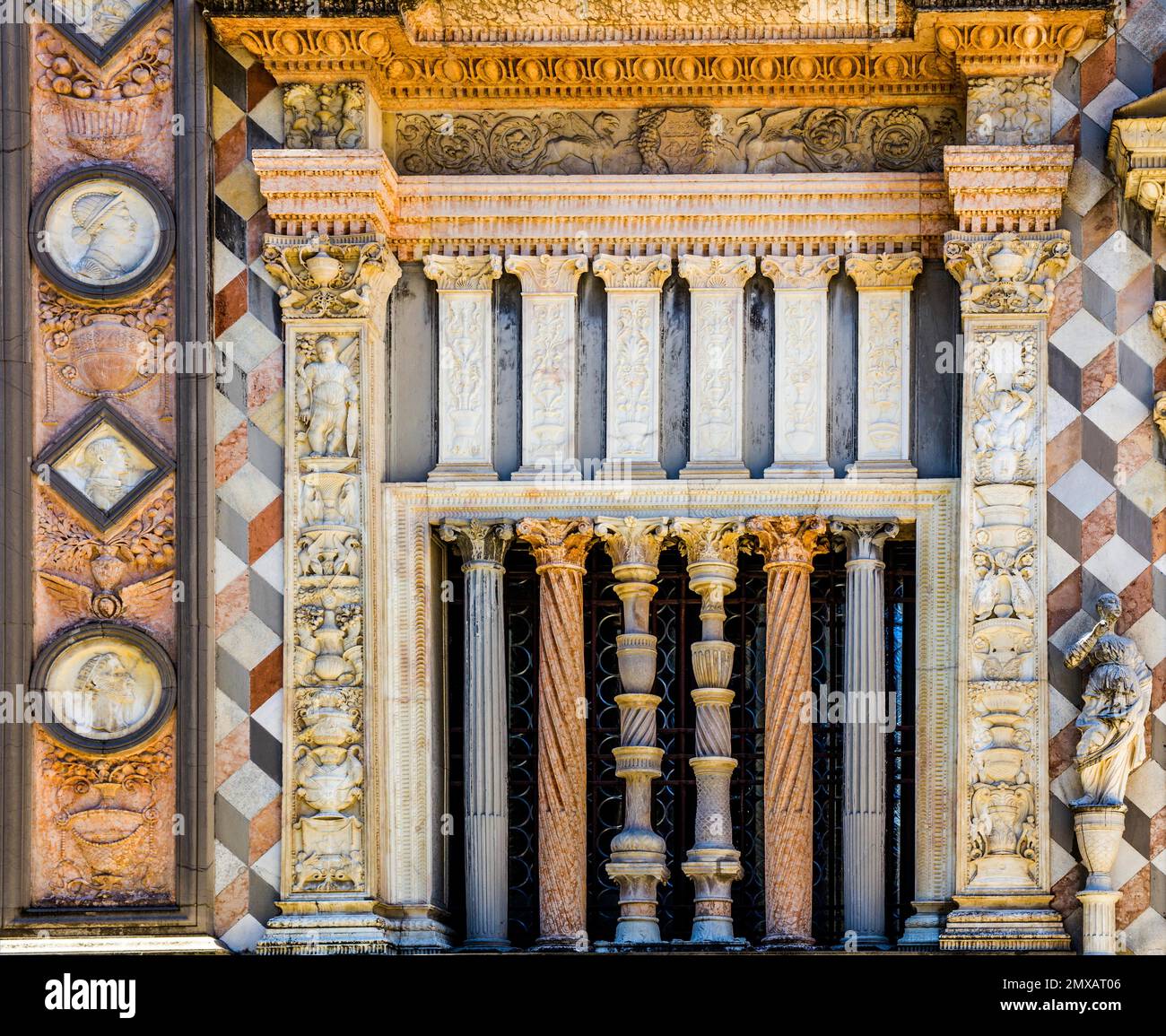 Colleoni Chapel, mausoleum for the mercenary leader Bartolomeo Colleoni ...