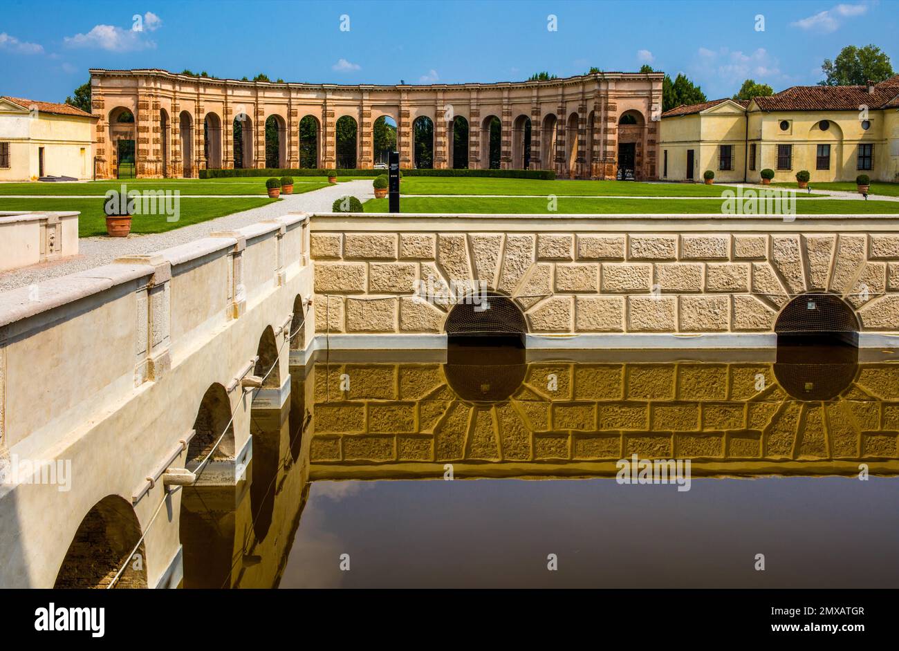 Mannerist architecture hi-res stock photography and images - Alamy