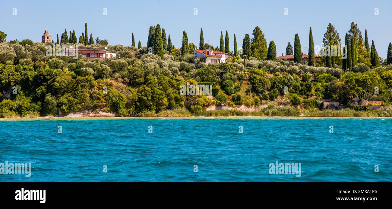 Sirmione, tourist attraction and thermal spa on southern Lake Garda ...