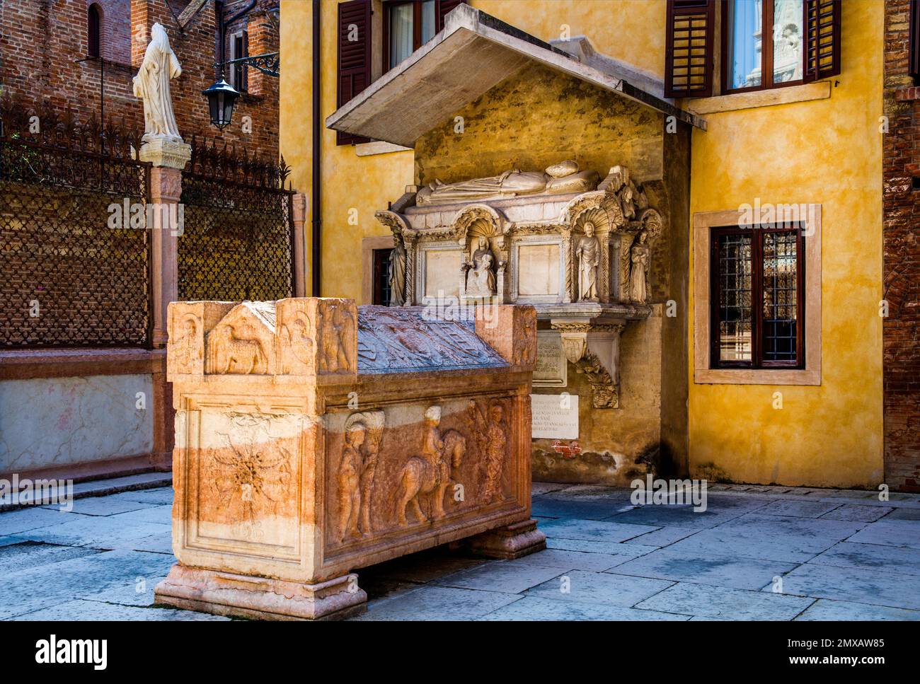 Stone sacophagus, Scavi Scaligeri, family tombs, 14th century Verona ...