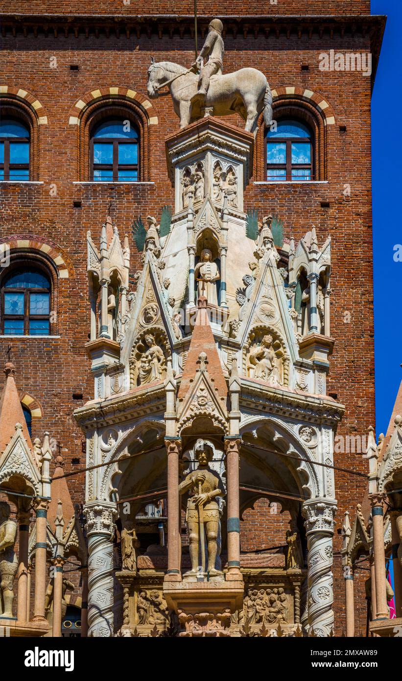 Hexagonal tomb of the Cansignorio, Scavi Scaligeri, family tombs, 14th ...