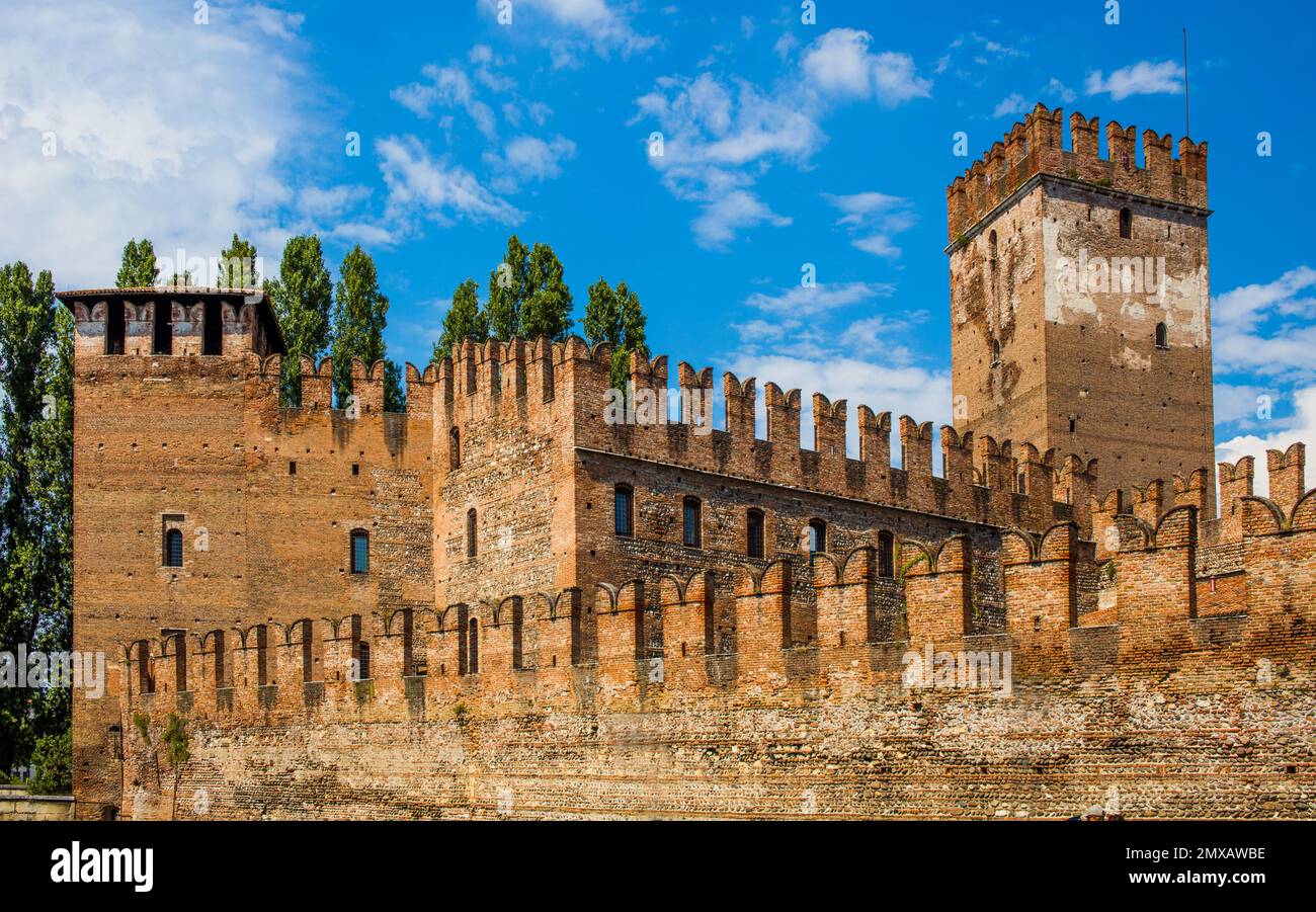 Castelvecchio museum hi-res stock photography and images - Alamy