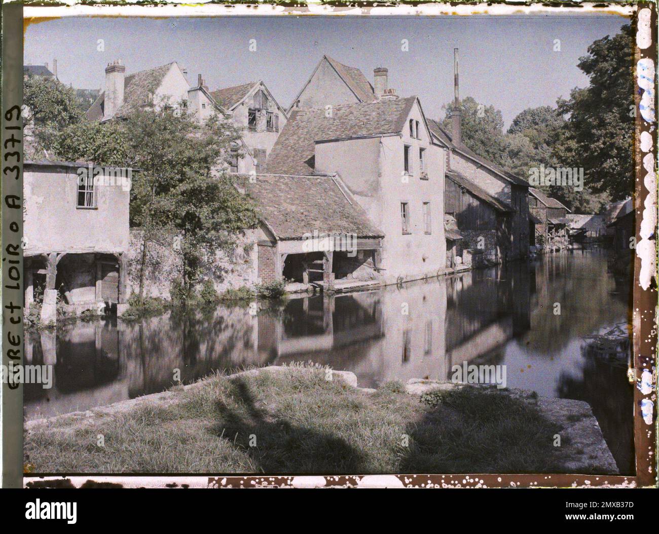 Chartres, France Lavoirs on the edge of the Eure Vue de la Passerelle ...