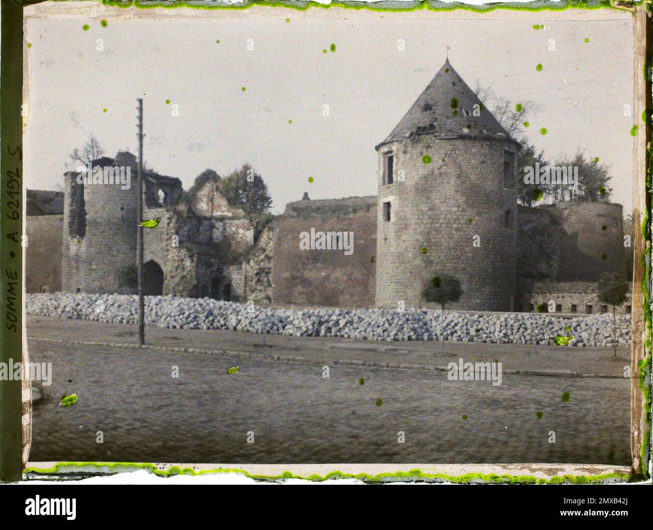 Tour fortified architecture rampart habitat architecture france hi-res ...