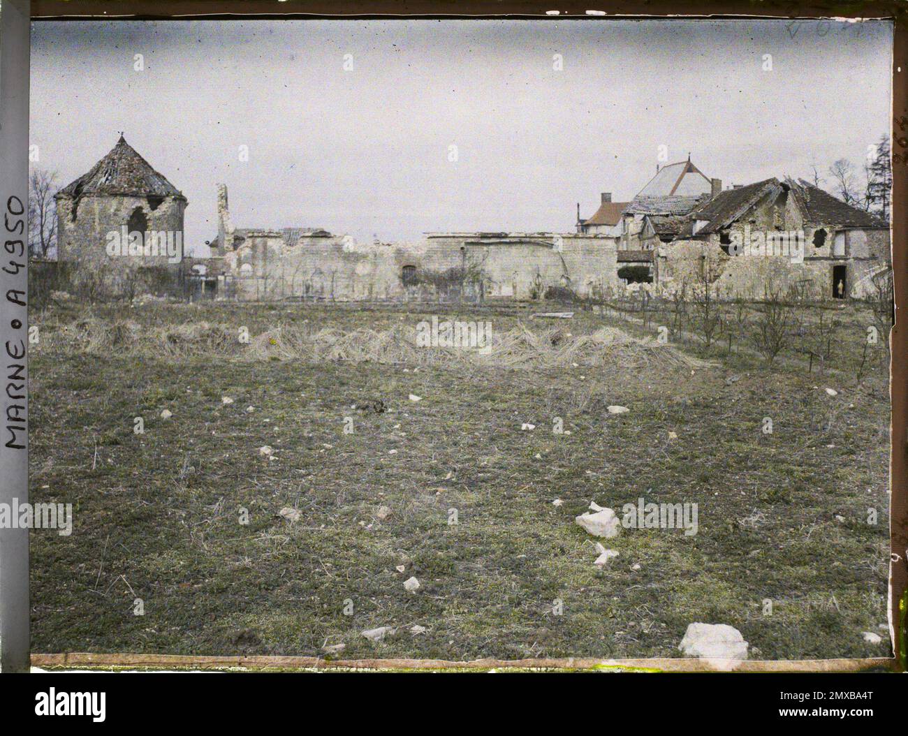 Monday-Montgivroux, Marne, France The castle of Mondement en Ruin ...