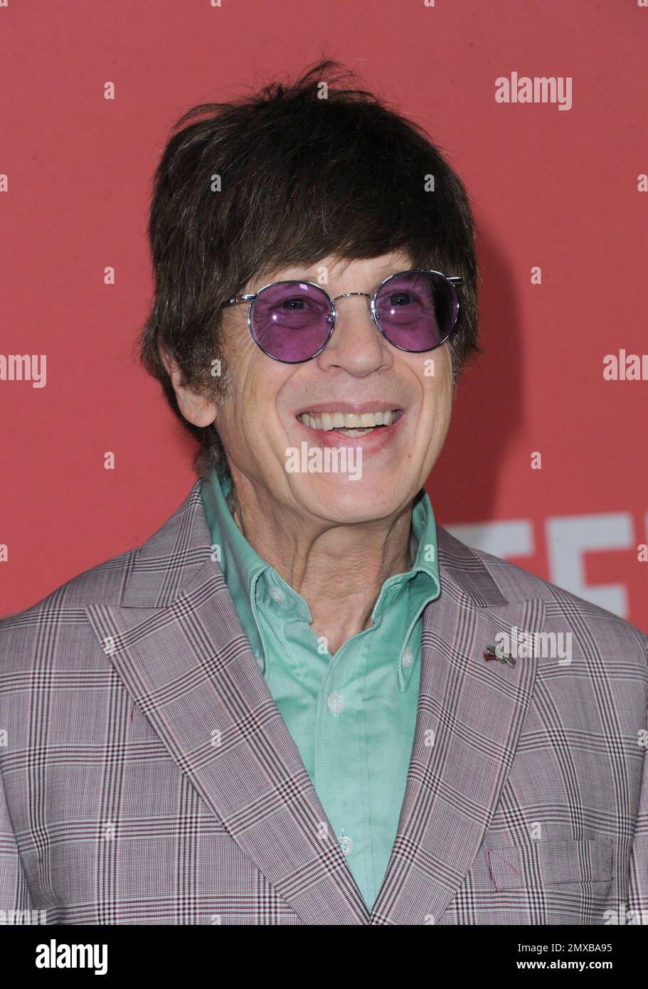 Los Angeles, CA. 2nd Feb, 2023. Elliot Easton at arrivals for YOUR ...