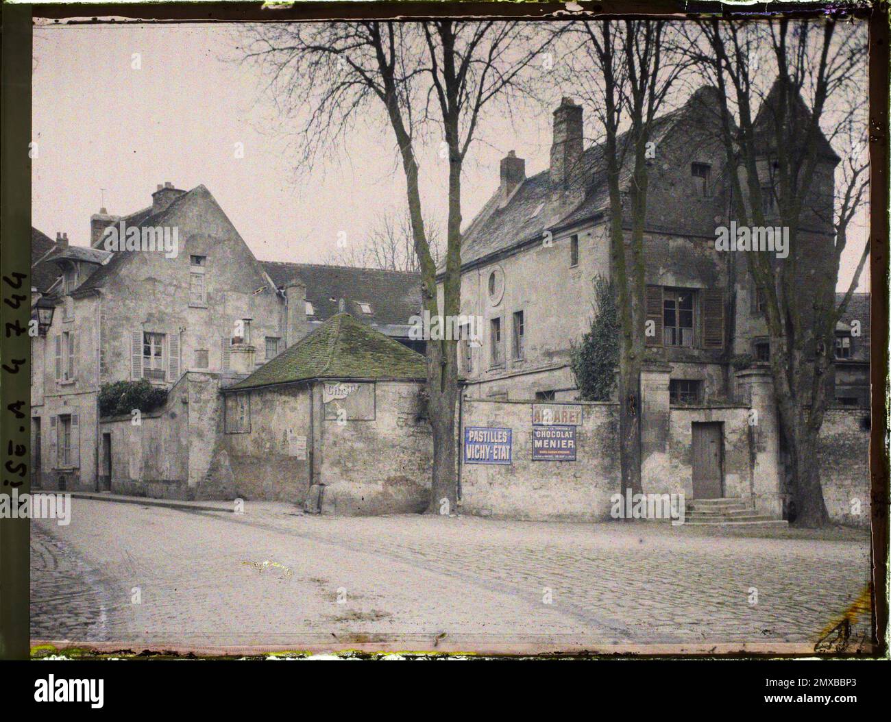 Senlis, Oise, Picardy, France The group of houses attached to the ...