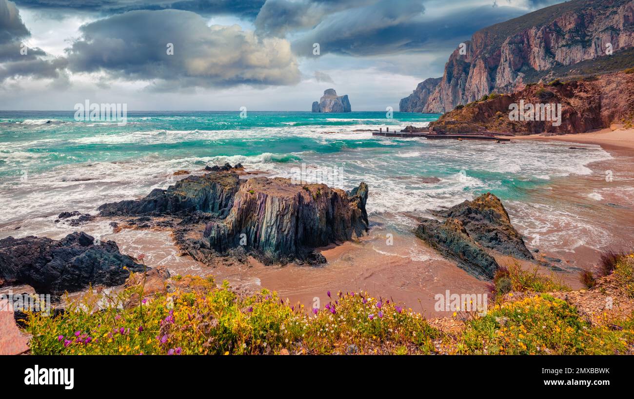 Dramatic marine scenery. Amazing summer view of popular tourist ...