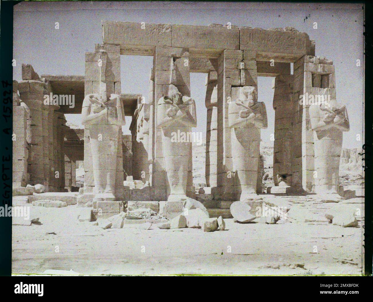 Statue temple archaeological vestige sculpture bas relief column hi-res ...