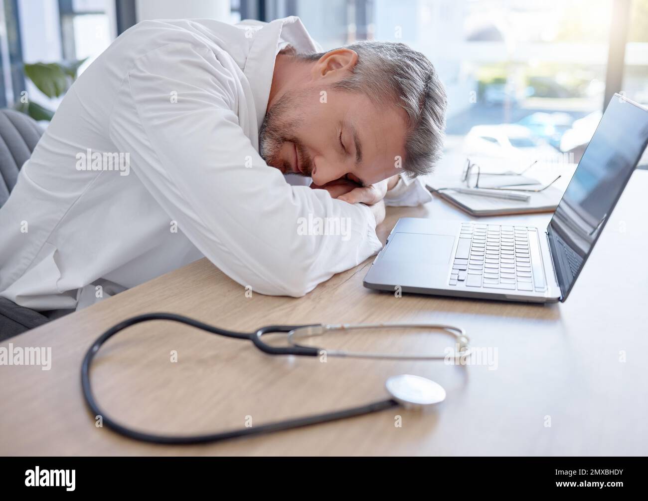 Bad place to sleep hi-res stock photography and images - Alamy