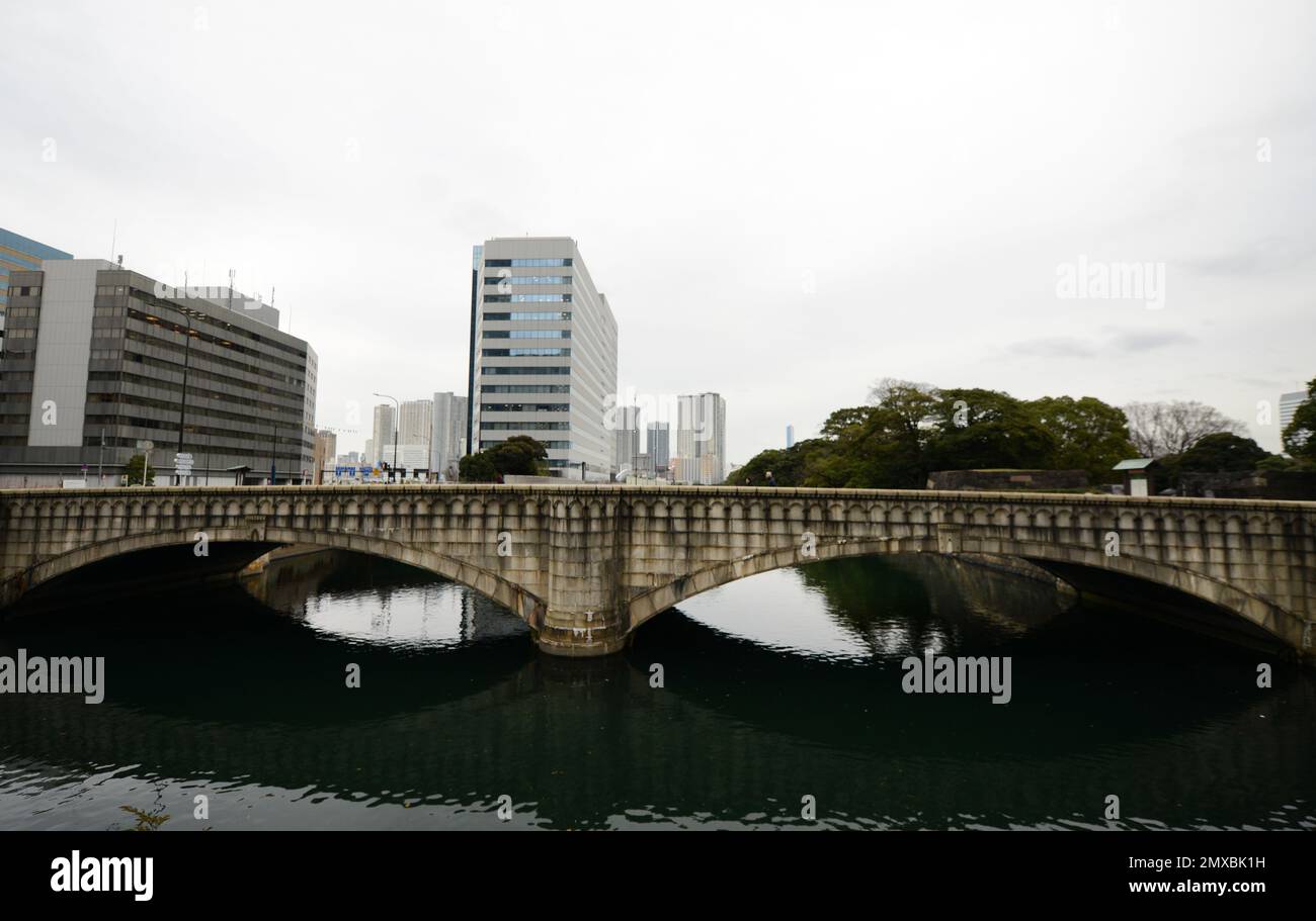 Otemon Bridge, Hamarikyūteien, Tokyo, Japan Stock Photo - Alamy