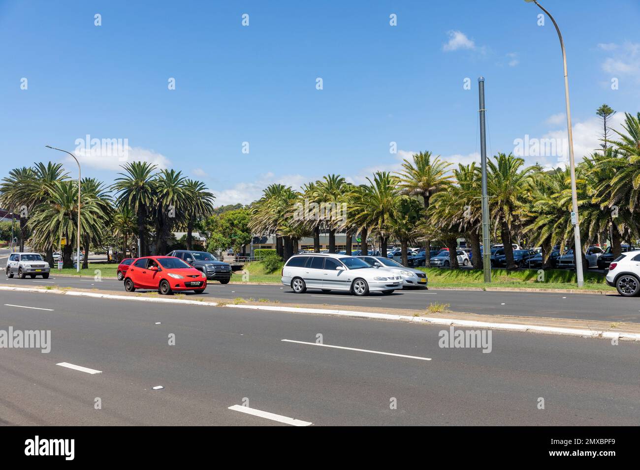 Sydney traffic on Barrenjoey road Avalon Beach on Sydney northern ...