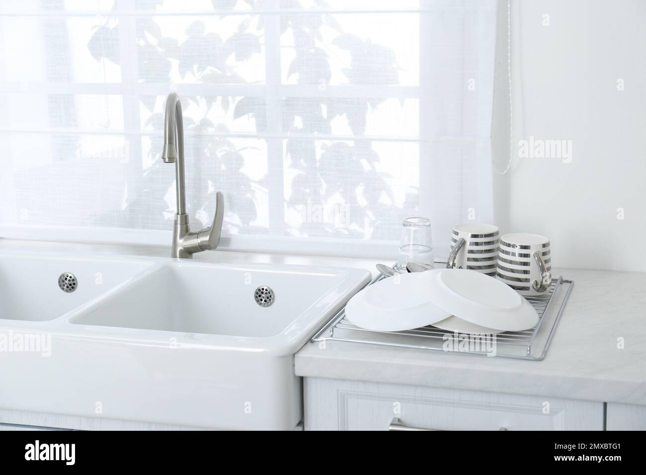 Drying rack clean dishes hi-res stock photography and images - Alamy