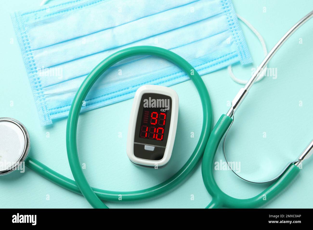 Pulse oximeter mask hi-res stock photography and images - Alamy