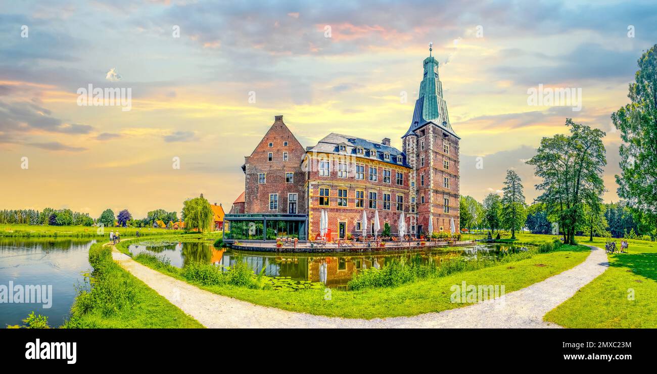 Castle Raesfeld, NRW, Germany Stock Photo - Alamy