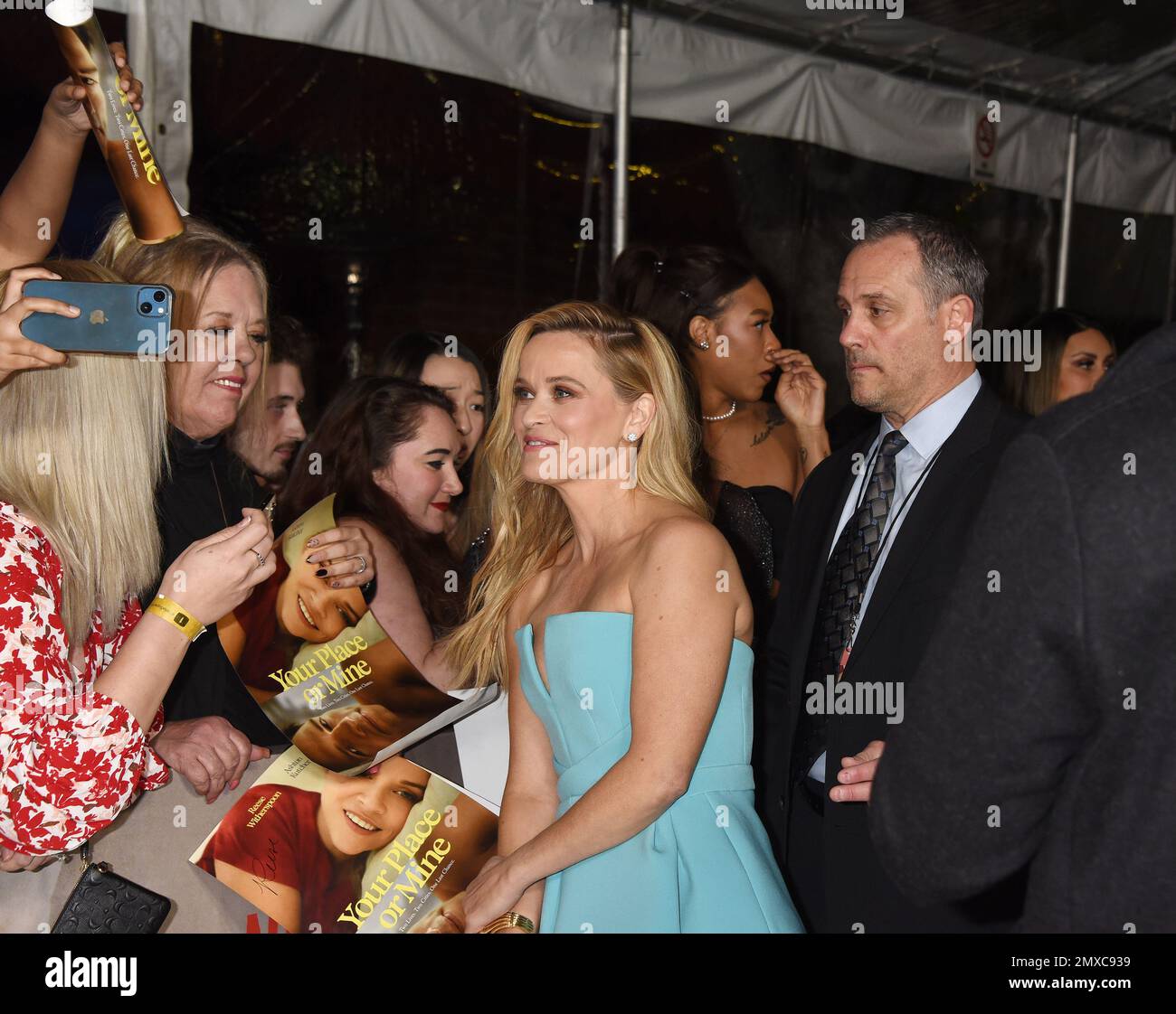 Reese Witherspoon arriving to Netflix's "Your Place or Mine" World ...