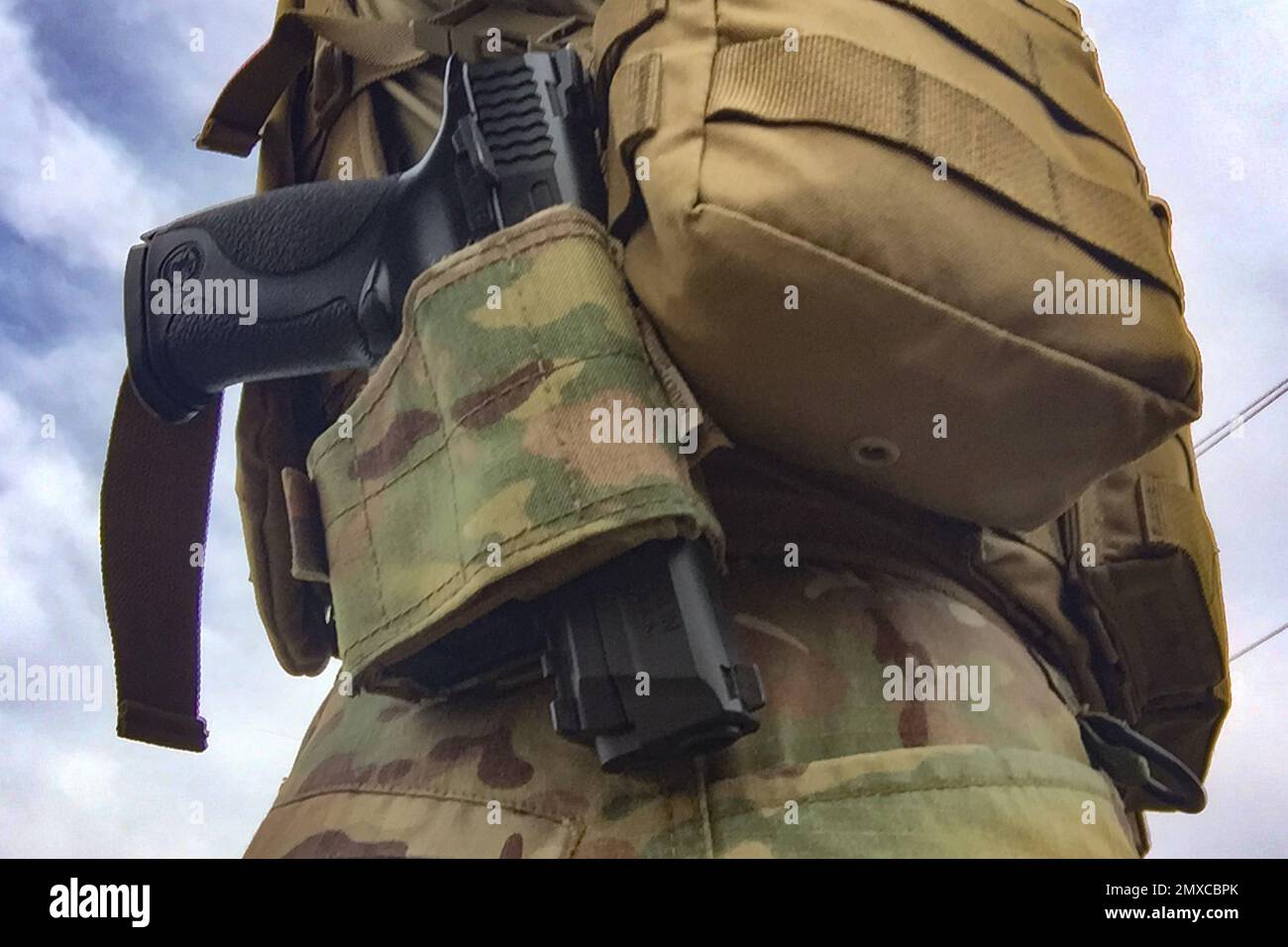 soldier selfie while he is fighting war Stock Photo - Alamy