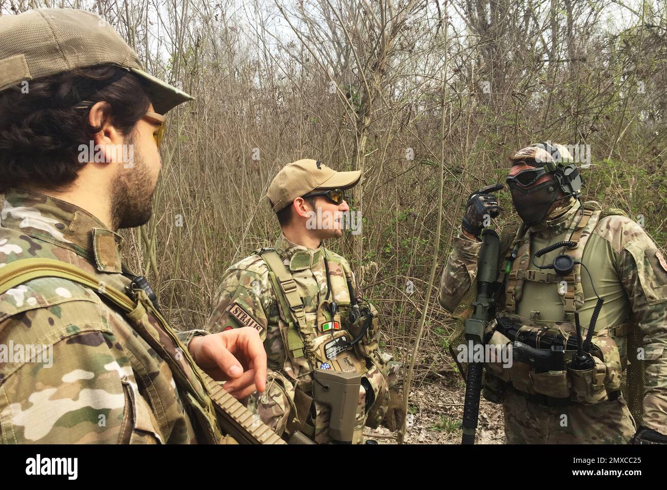 soldier selfie while he is fighting war Stock Photo - Alamy