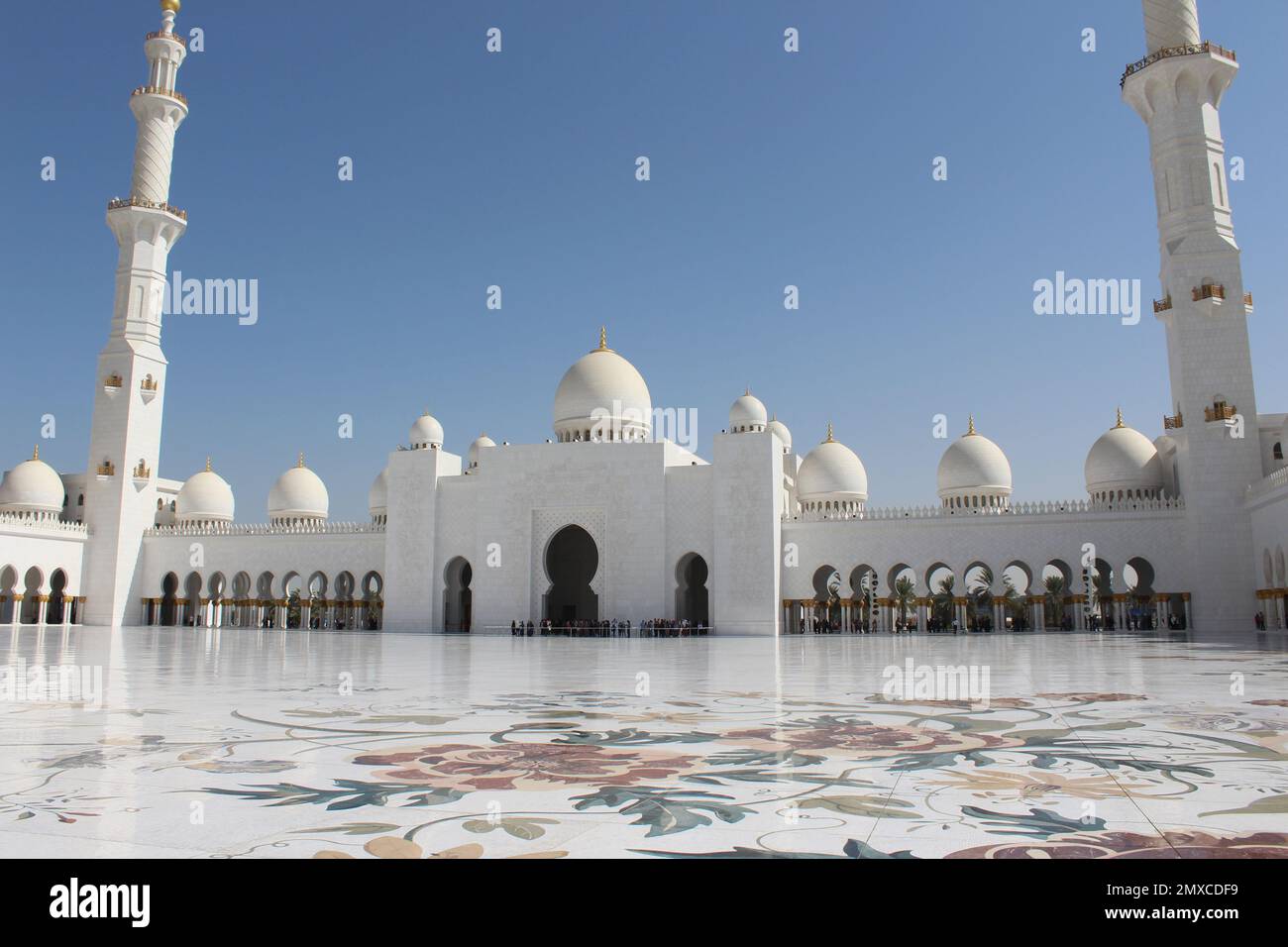 Sheikh Sayed Grand Mosque, Abu Dhabi; February 1st 2017 Stock Photo - Alamy