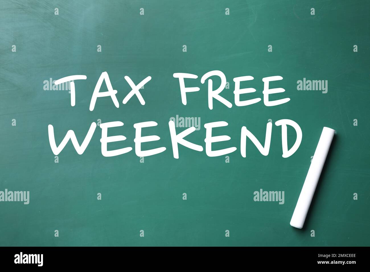 Chalkboard written small business hi-res stock photography and images ...