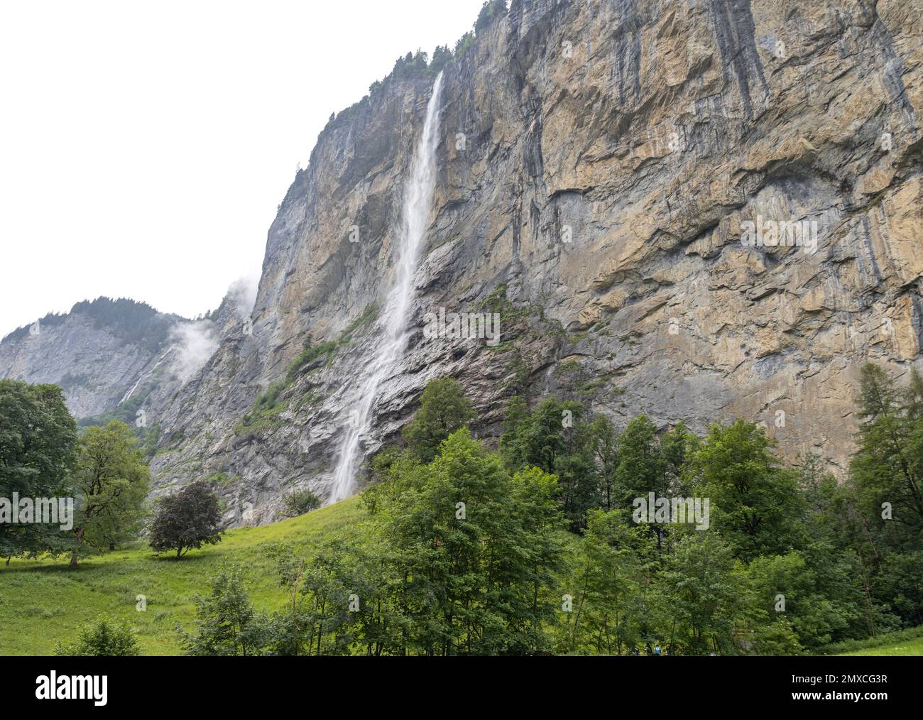 The Staubbach waterfall in Lauterbrunnen, in Bernese Oberland ...