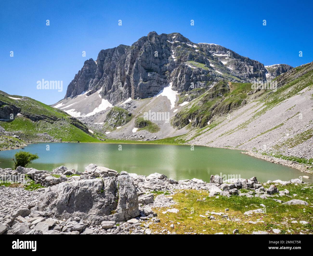 The pindus hi-res stock photography and images - Alamy