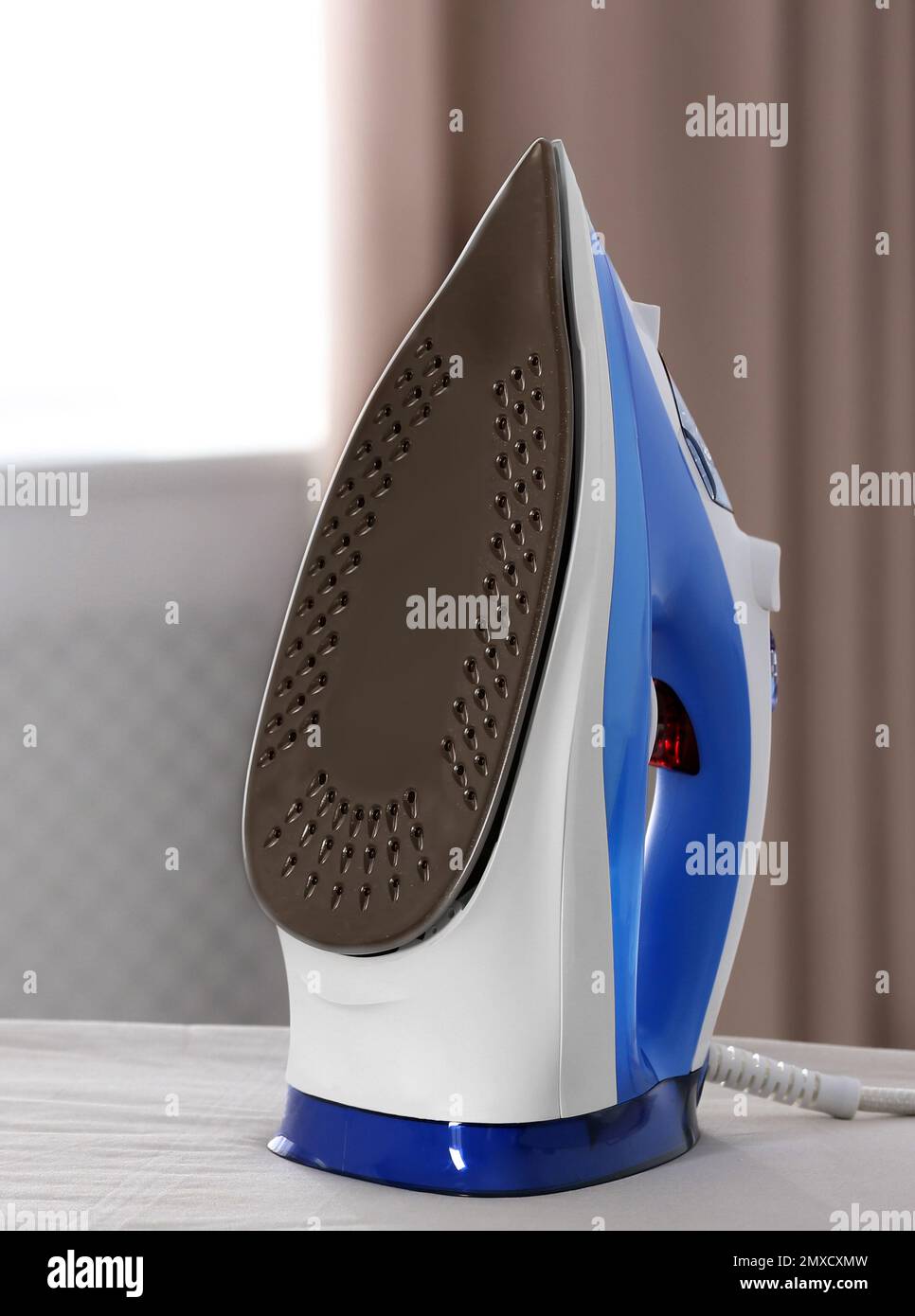 Burnt scorched steam iron hi-res stock photography and images - Alamy