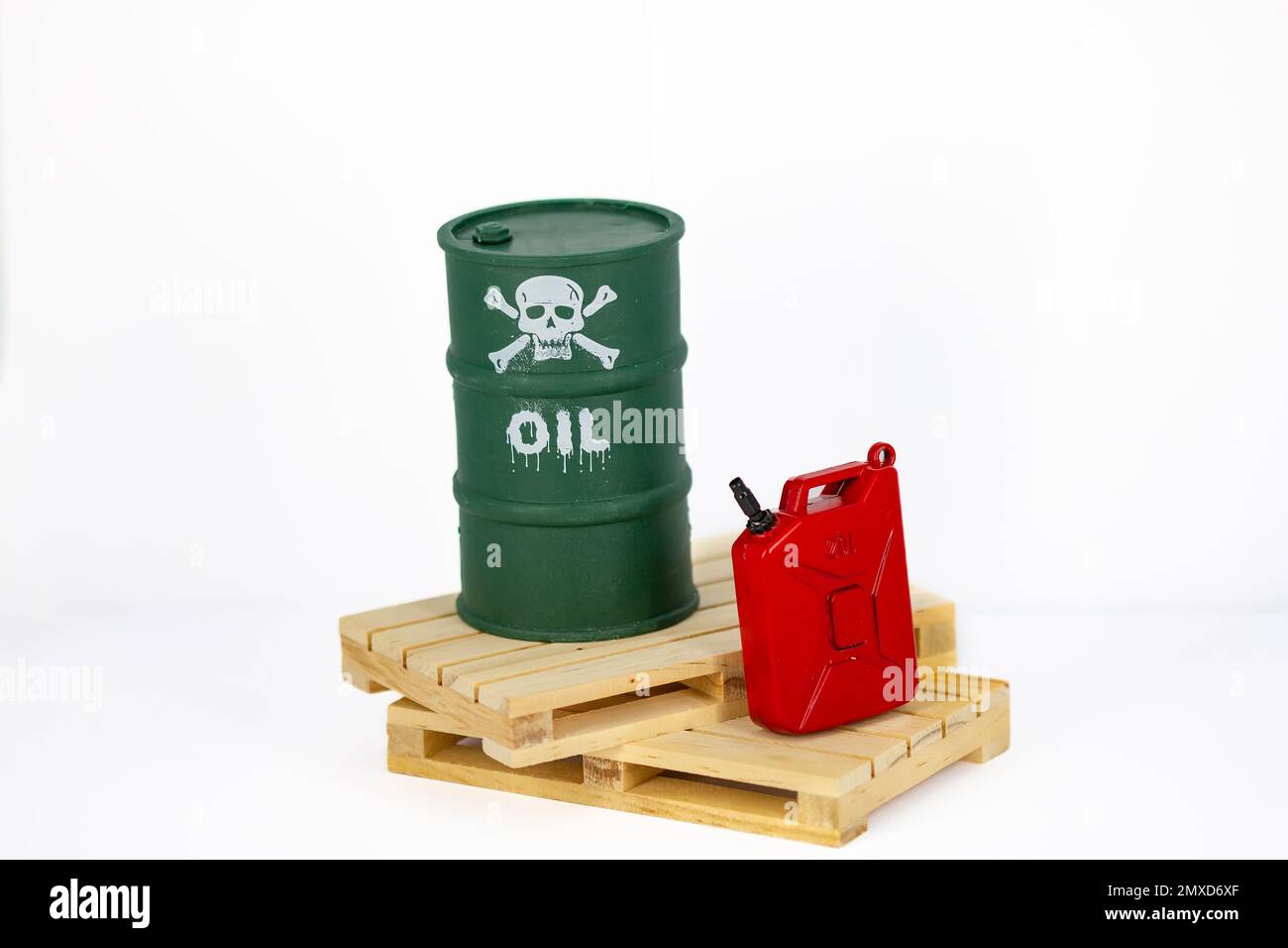 Oil can drum Cut Out Stock Images & Pictures - Alamy