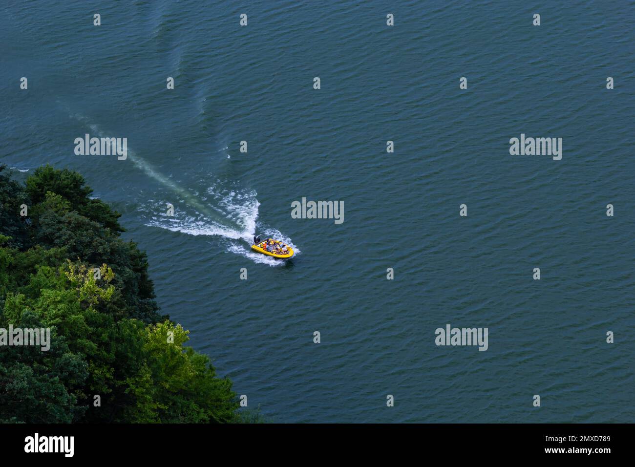 A top-down view of the speed of a motorboat sailing on water Stock ...