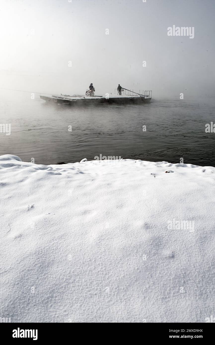 20 degrees celcius hi-res stock photography and images - Alamy