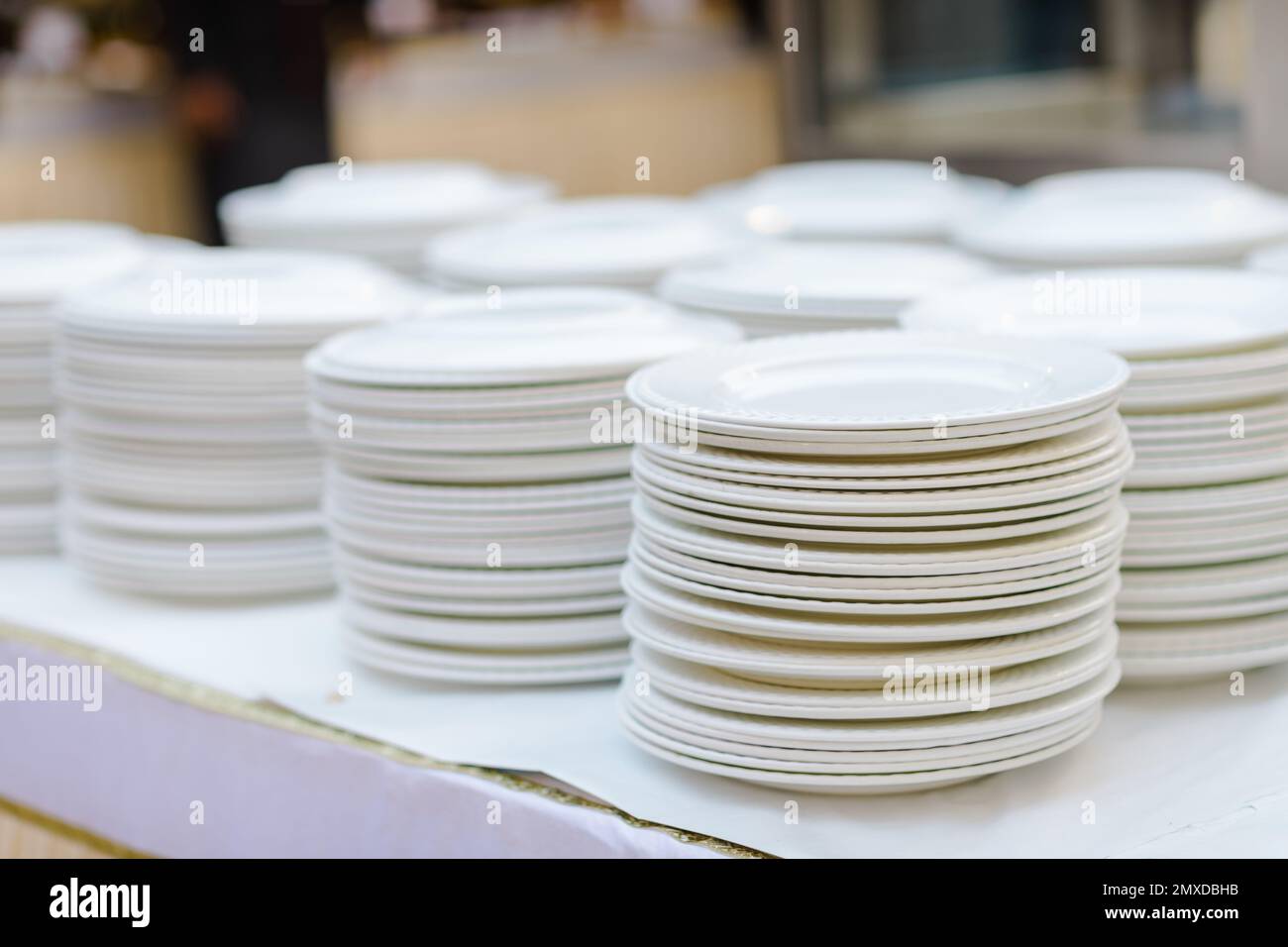Washed plates hi-res stock photography and images - Alamy