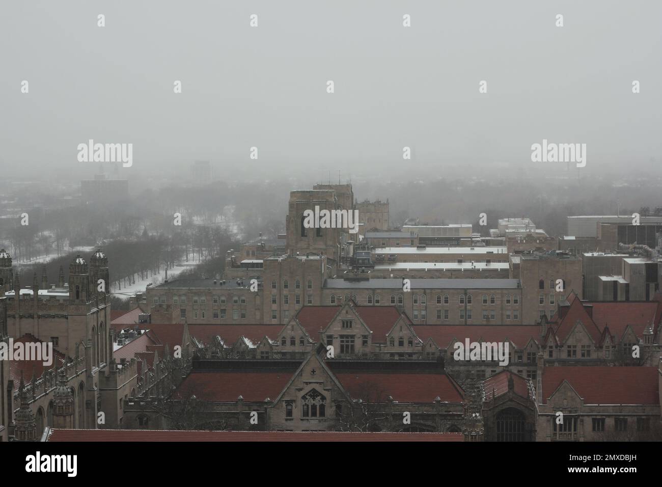 University of chicago campus snow hi-res stock photography and images ...