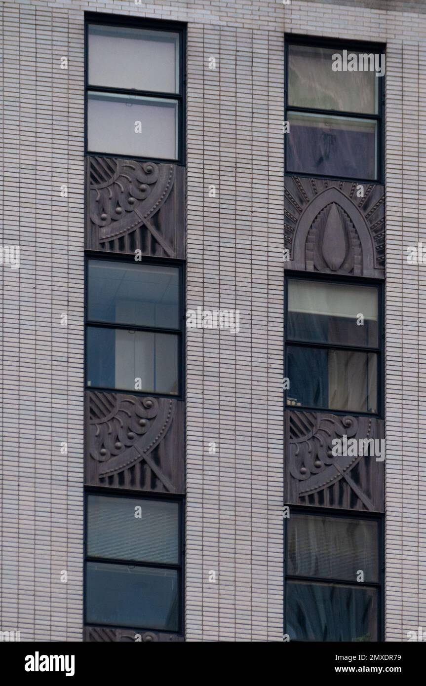 Close-up of the Chrysler Building's intricate Art Deco facade ...