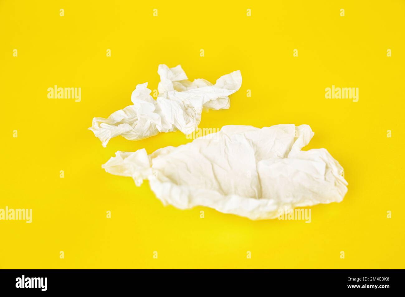 Used tissues hi-res stock photography and images - Alamy