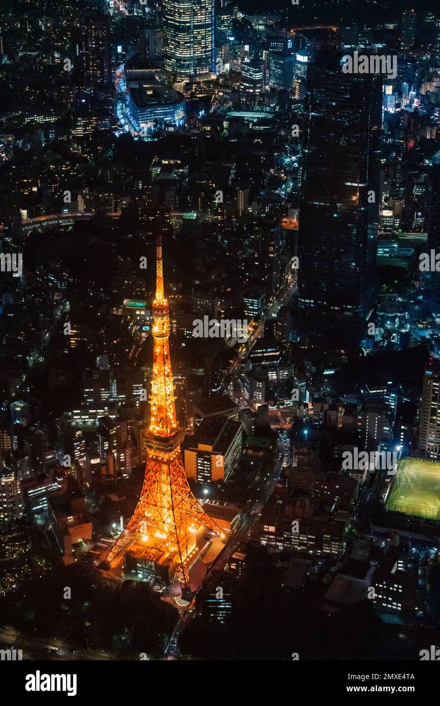An aerial view of the Tokyo Tower and cityscape at night Stock Photo ...