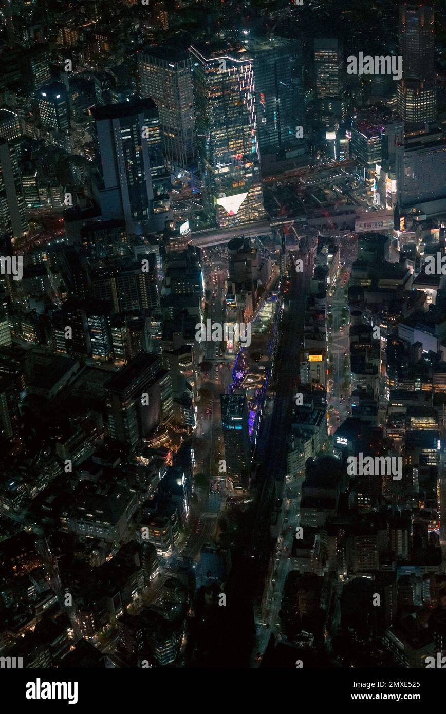 An aerial view of the Tokyo skyline at night Stock Photo - Alamy