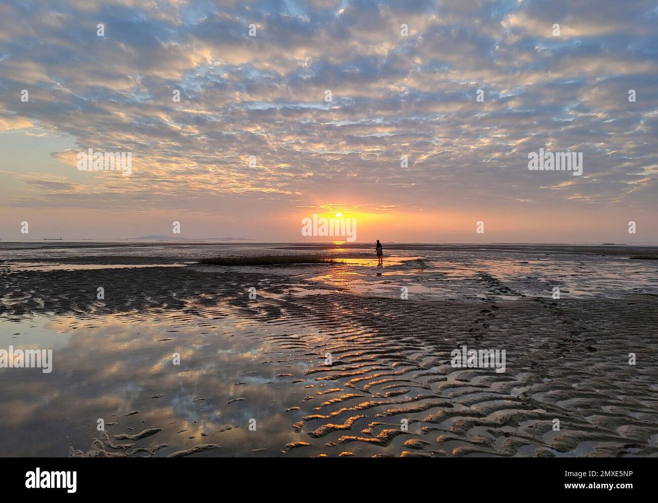 Weitou bay hi-res stock photography and images - Alamy