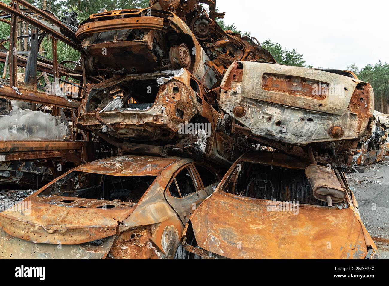 Irpin, Bucha district, Ukraine - war-destroyed cars Stock Photo - Alamy
