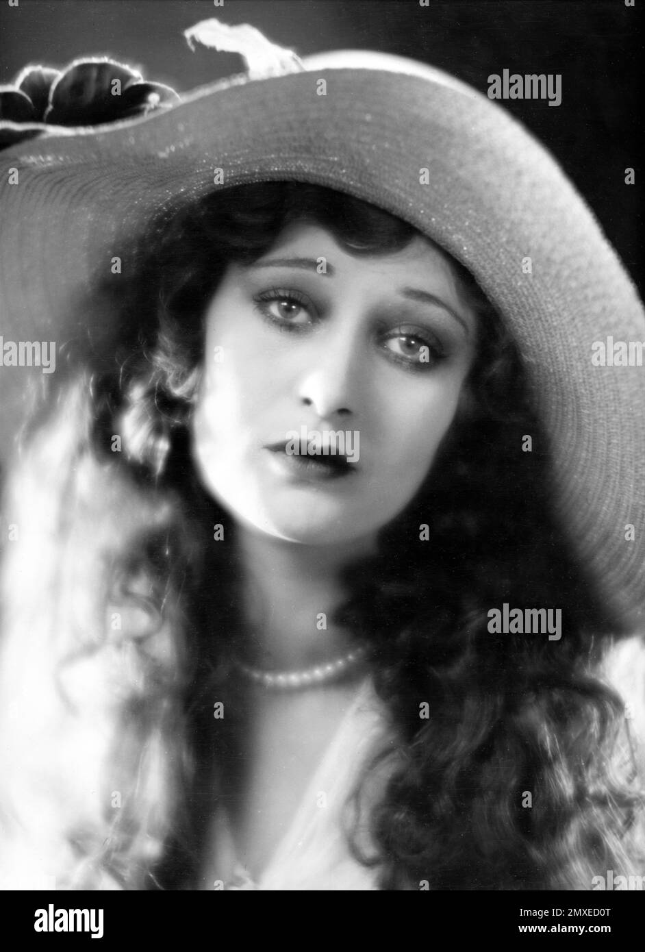 Circa 1927 Black and White Stock Photos & Images - Alamy